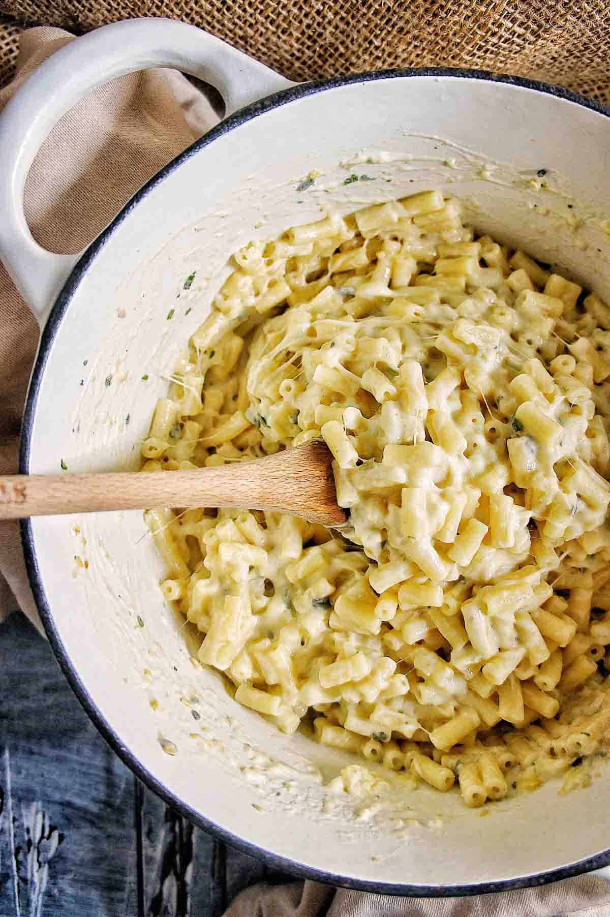 Blue Cheese Mac and Cheese | Sweet Caramel Sunday