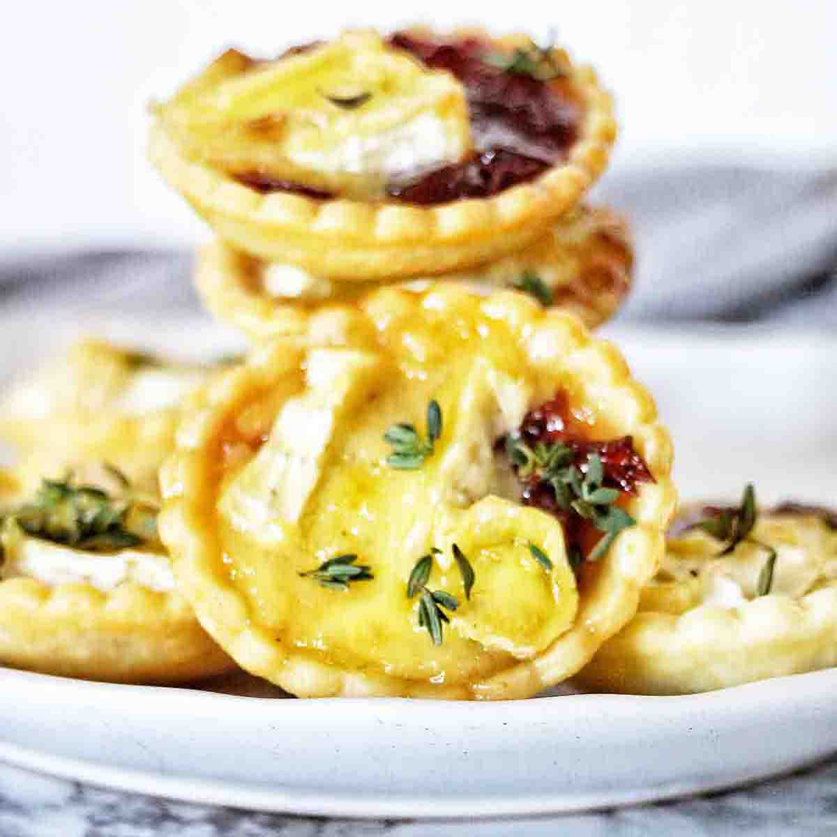 Easy Brie Cranberry Tarts (+VIDEO) - Sweet Caramel Sunday