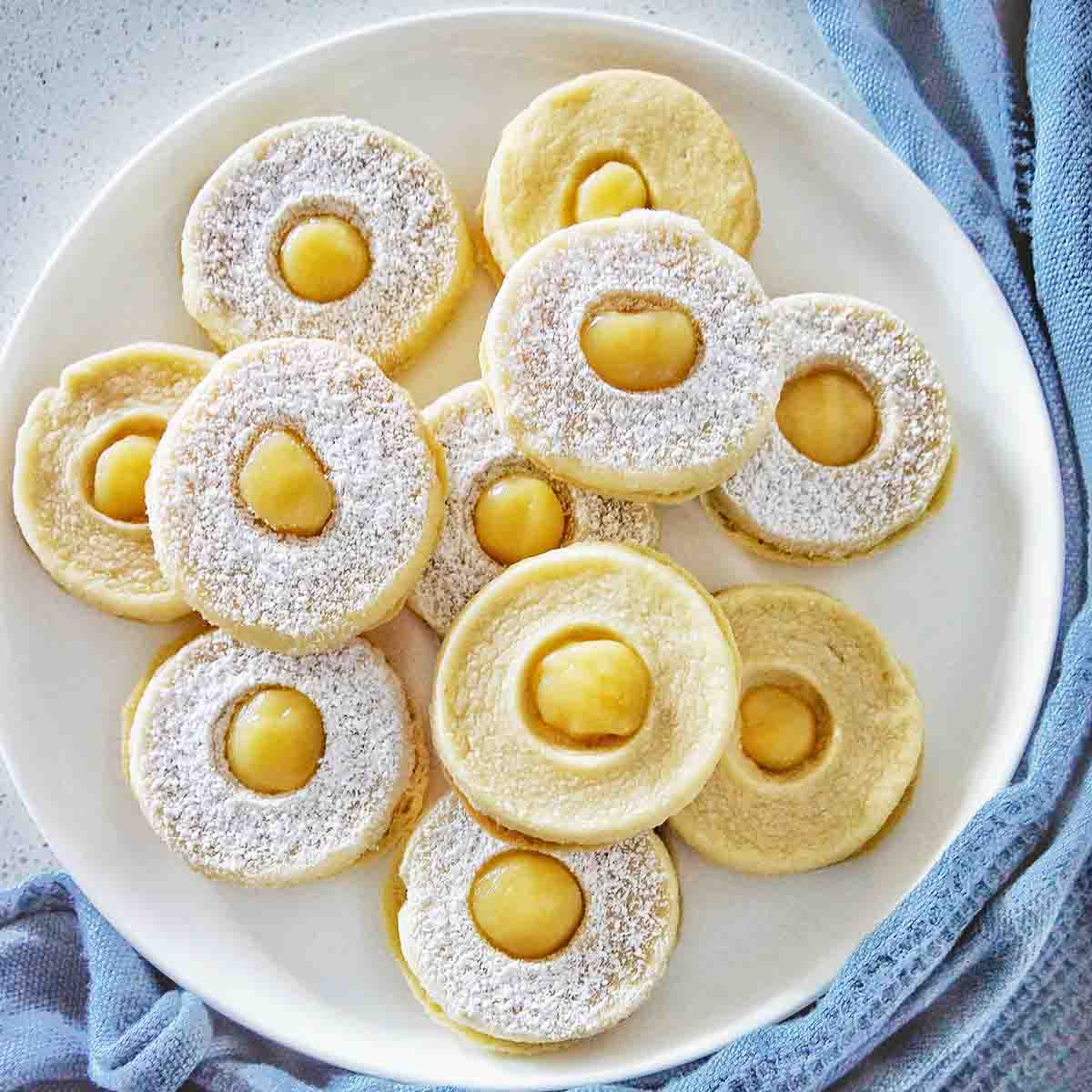Lemon Curd Shortbread Cookies [VIDEO] - Sweet Caramel Sunday