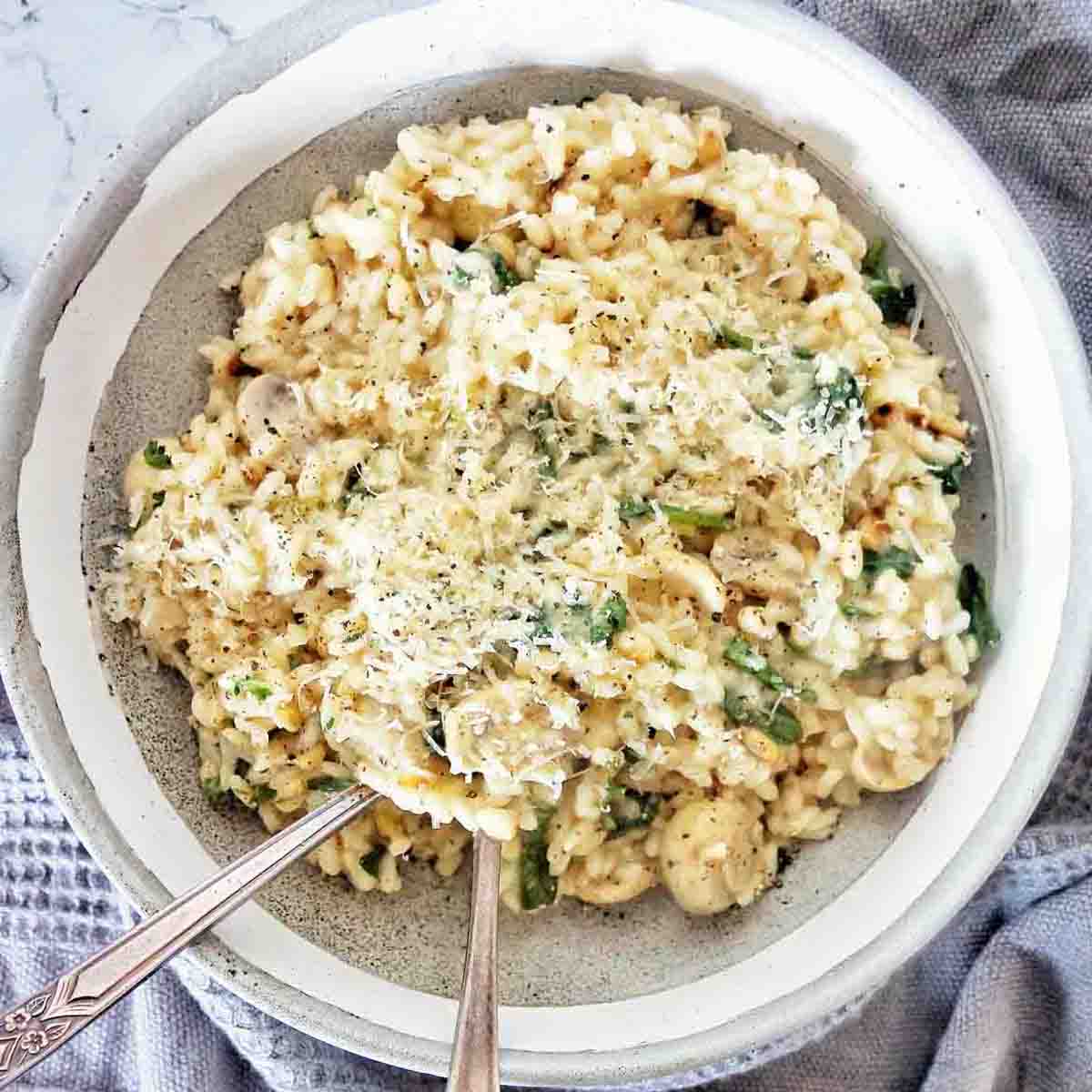 Mushroom and Spinach Risotto - Sweet Caramel Sunday