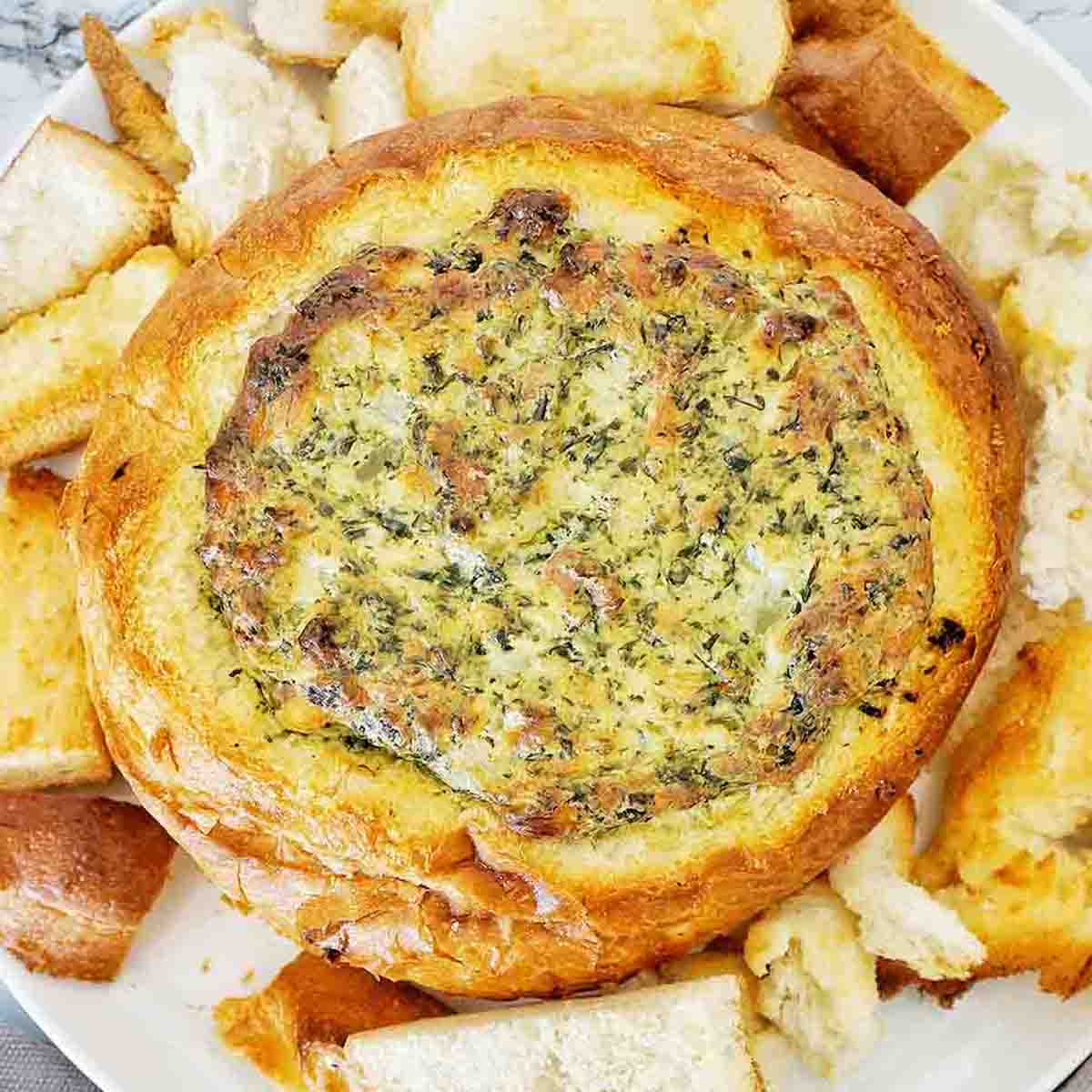 Easy Spinach And Bacon Cob Loaf (+VIDEO) - Sweet Caramel Sunday