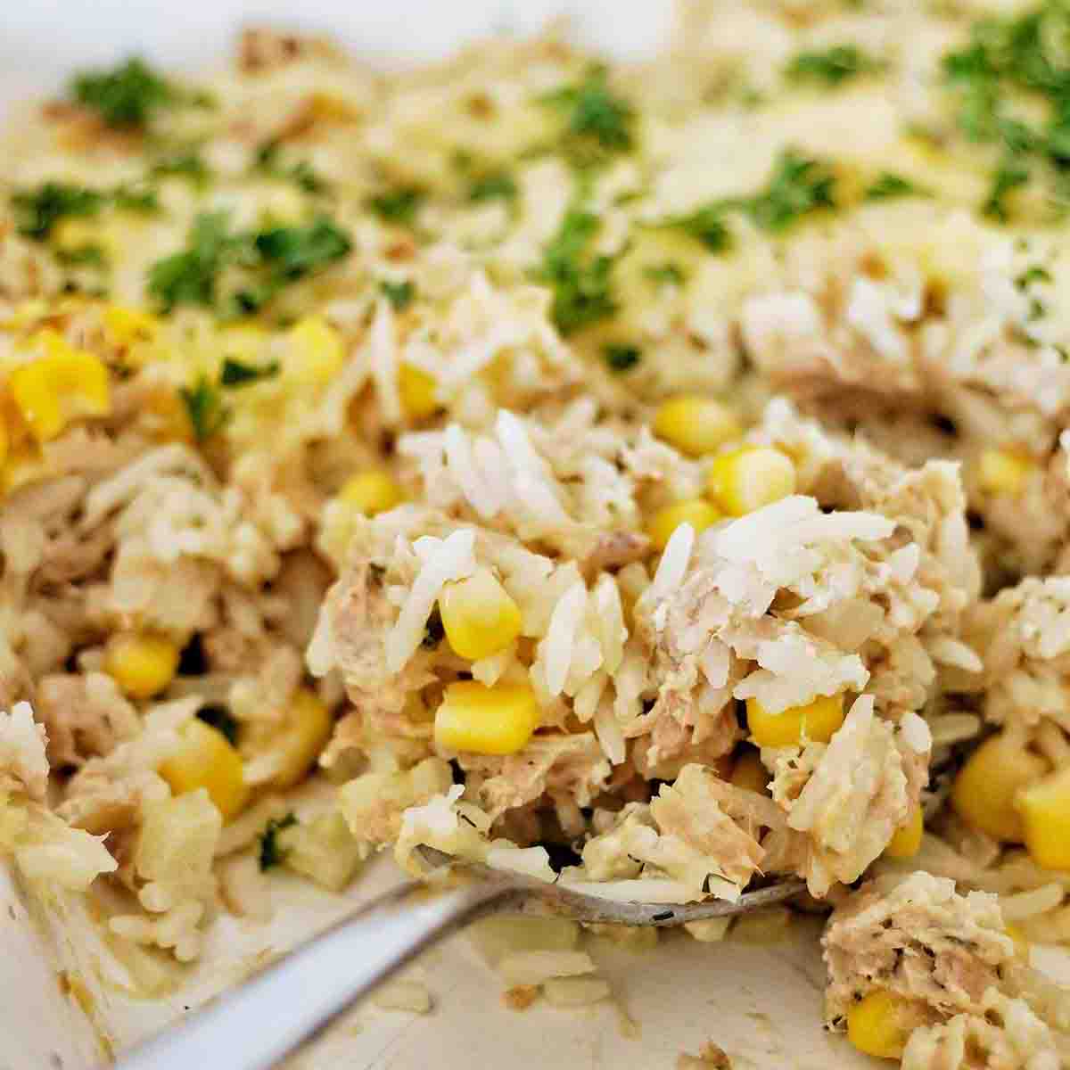 Tuna And Rice Casserole (+VIDEO) - Sweet Caramel Sunday